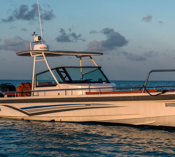 BLUE GRYPHON Yacht Charter Details, Prout | CHARTERWORLD Luxury Superyachts